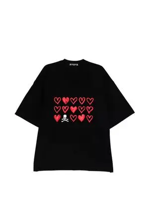 MASTERMIND WORLD Hearts Skull Graphic T-shirt