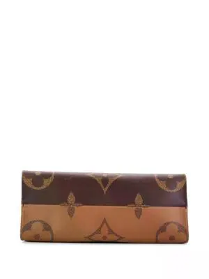 LOUIS VUITTON Onthego Reverse Monogram Giant Mm Tote Bag - Brown