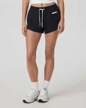 Vuori Clementine 2.0 4" Shorts - Black