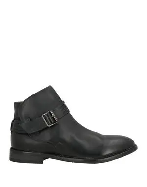 Moma Ankle Boots