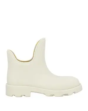 Burberry Pull On Boots For Women