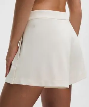 Lululemon Softstreme Pique Mid-rise 4" Short - Light Ivory