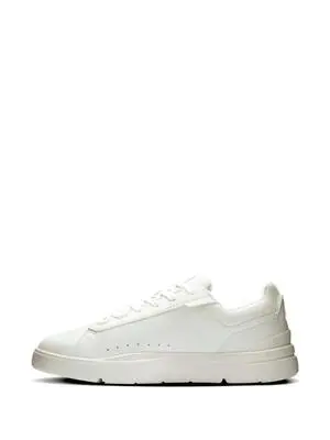 On The Roger Advantage Low-top Sneakers - White