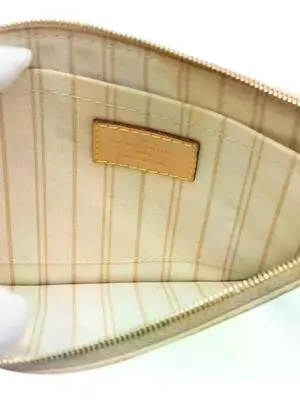 LOUIS VUITTON Damier Azur Neverfull Mm Pouch - White
