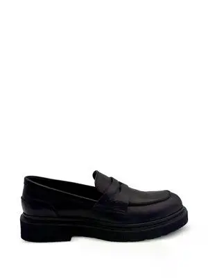 Guglielmo Rotta Round Toe Flats For Women