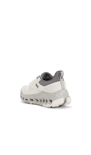 On Cloudhorizon 2" Athletic Sneakers - White