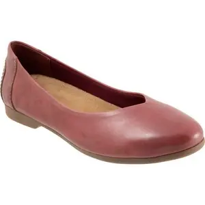 Trotters Cut Out Flats For Women
