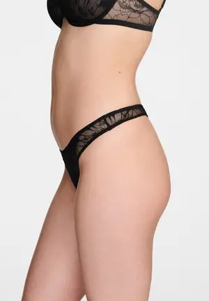 CUUP The Thong Floral Lace - Black