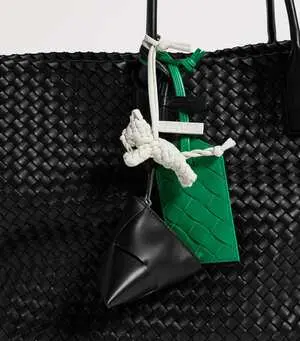 Bottega Veneta Intrecciato Leather Luggage Tag - Green