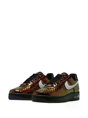 Nike Embossed Low Sneakers - Brown