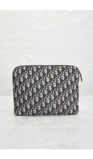 Undefined Dior Diorissimo Clutch