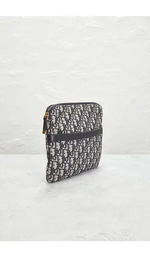 Undefined Dior Diorissimo Clutch