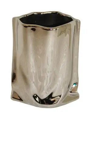 HUEGAH HOME Esmee Vase In Metallic Silver - Chrome