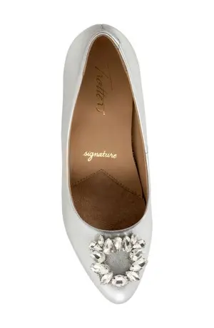 Trotters Kitten Heel Pumps - Silver