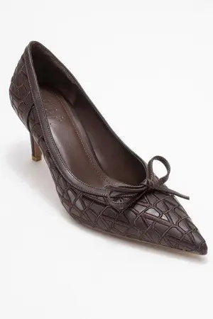 PROLOGUE SHOES Camden Bow Pointed Toe Pumps - Brown Pattern