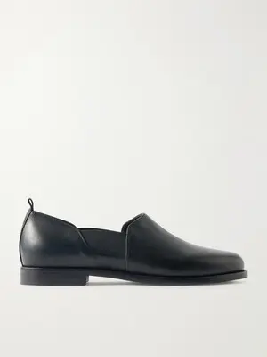 A KIND OF GUISE Fano Leather Slippers