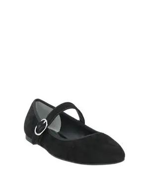 STUART WEITZMAN Leather Ballet Flats