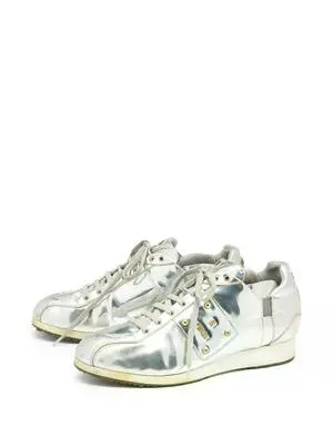 Fendi Low Top Leather Lace Up Sneakers
