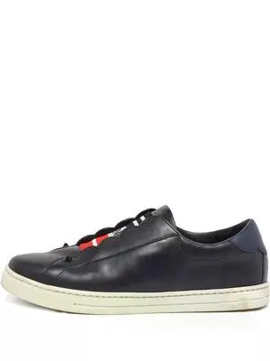 Fendi Leather Scalloped Detail Sneakers