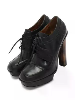 Fendi Calf Leather Platform Boots With Brogue Detailing