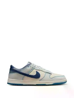 Nike Dunk Low Retro Se Lace-up Sneakers - Grey