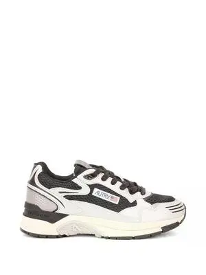 AUTRY Lace-up Flat Sneakers - Black