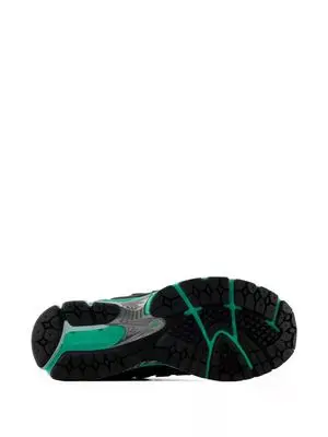 NEW BALANCE 1906r Sneakers
