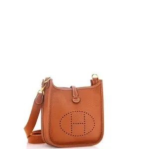 Hermès Evelyne Bag Gen Iii Clemence Tpm - Gold