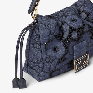 Fendi Mamma Baguette Medium