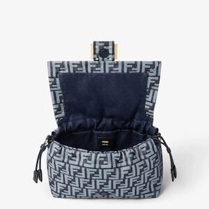 Fendi Mamma Baguette Medium