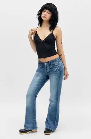 BDG URBAN OUTFITTERS Lace Trim Crop Camisole - Black