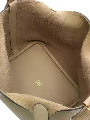 Hermès 2025 Leather Lock Handbag - Neutrals
