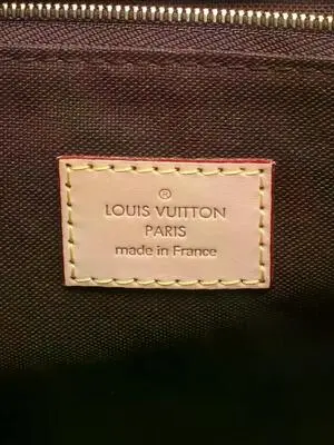 LOUIS VUITTON Monogram Canvas Ménilmontant Cross Body Bag
