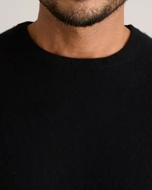 Quince The Classic Cashmere Crew - Black