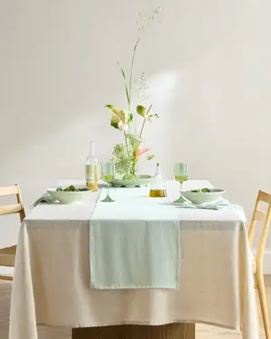 Quince European Linen Table Runner Mint