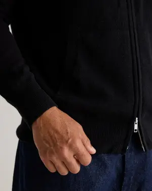 Quince Mongolian Cashmere Full Zip Sweater - Black