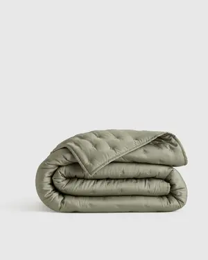 Quince Bamboo Dream Quilt Sage