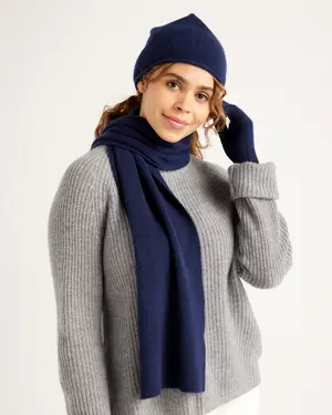 Quince Women's Mongolian Cashmere Scarf Navy