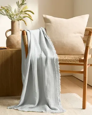 Quince Gauze Throw - Mist