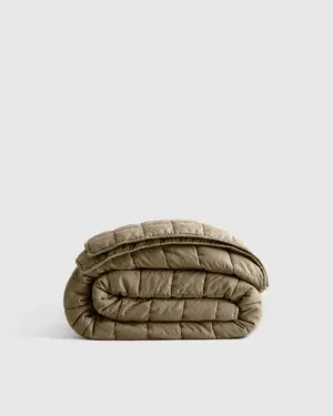 Quince European Linen Box Quilt, Size Twin Aloe