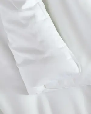 Quince Sateen Comforter - White
