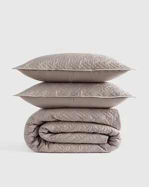 Quince Basketweave Quilt Set - Stone