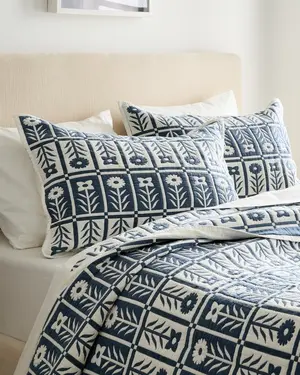 Quince Jacquard Floral Coverlet Set - Glacier Blue
