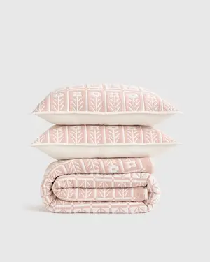 Quince Jacquard Floral Coverlet Set Rose