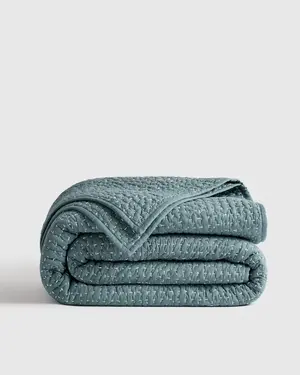 Quince Hand Stitched Quilt Ocean