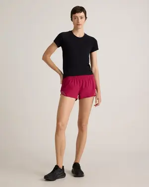 Quince Seamless Waist-length T-shirt - Black