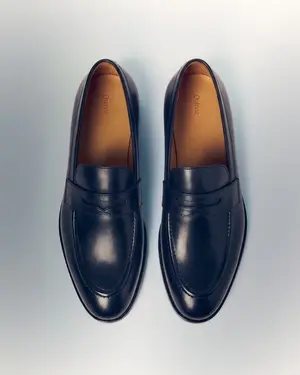 Quince Calfskin Leather Penny Loafer - Black