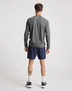 Quince Performance Tech 7.5" Shorts - Navy