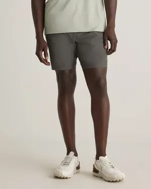 Quince Performance Tech 7.5" Shorts - Olive