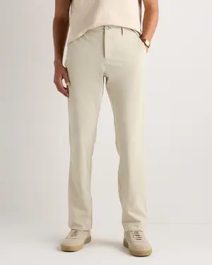 Quince Ultimate Commuter Pants - Dune